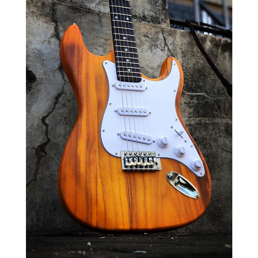 Clifton Pioneer Stratocaster Electric Guitar Package | Shopee Philippines