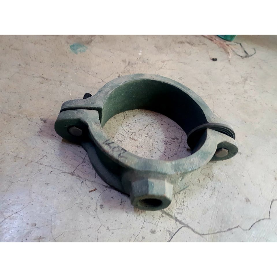 Cast Iron Saddle Clamp (1/2") hole 2" 3" 4" 6" inner diameter | Shopee ...