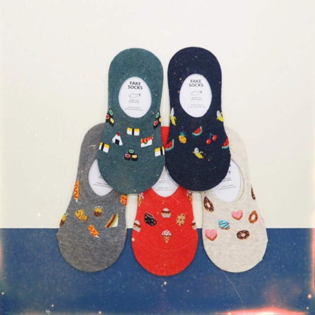 KOREAN ICONIC SOCKS - Food Icons Fastfood Sushi Kimchi Cupcake Fruits ...