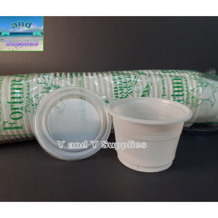 White plastic cups with lids store