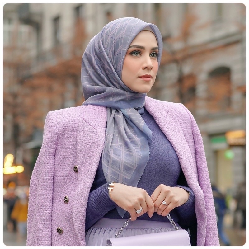 New LOUVRE BUTTONSCARVES (READY READY TO SEND) | Shopee Philippines