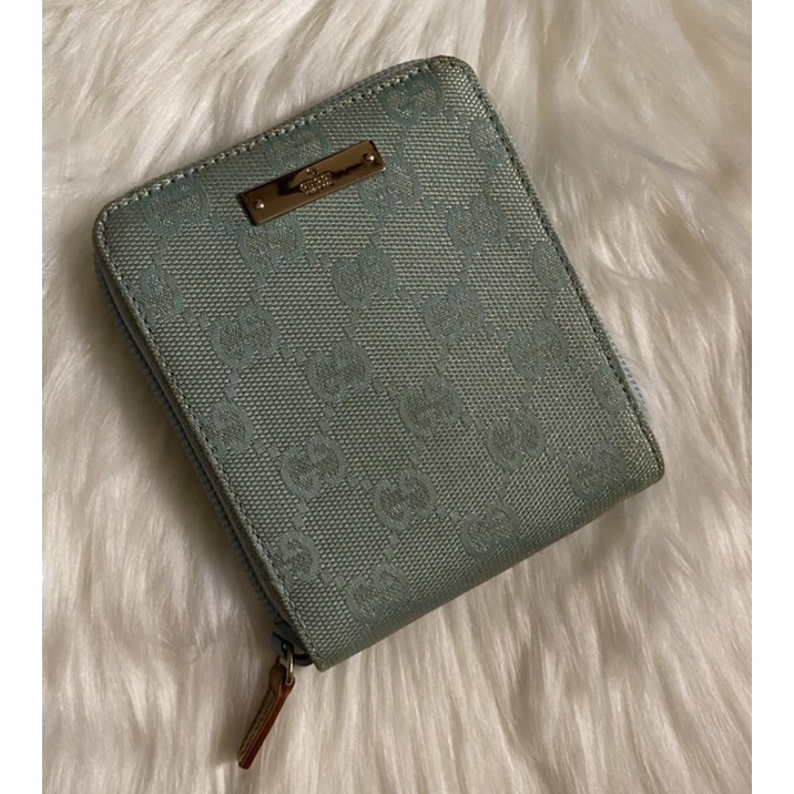 Preloved Gucci Green and Gold GG Canvas Bifold Zip around wallet coded ...