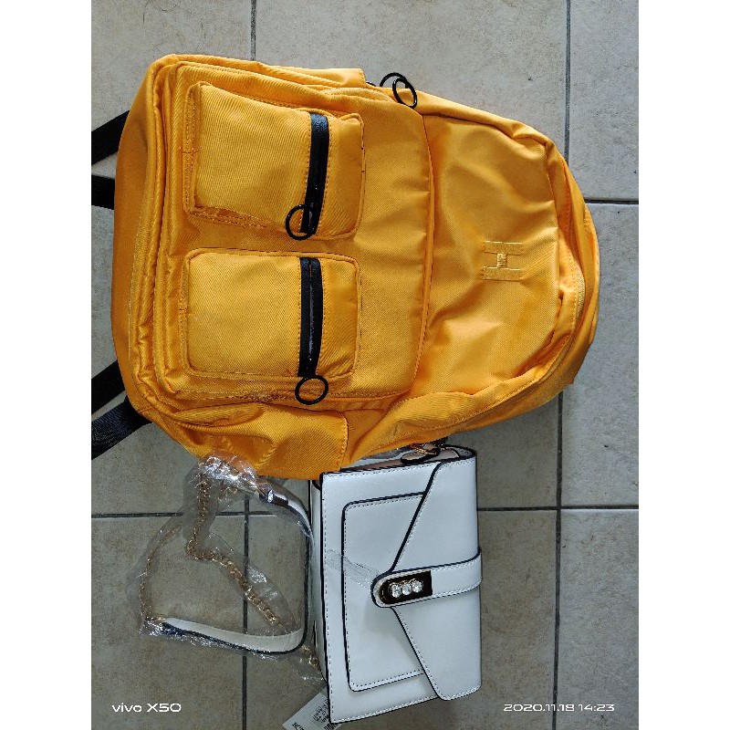 HOW. R. U BAGS (Bundle) | Shopee Philippines