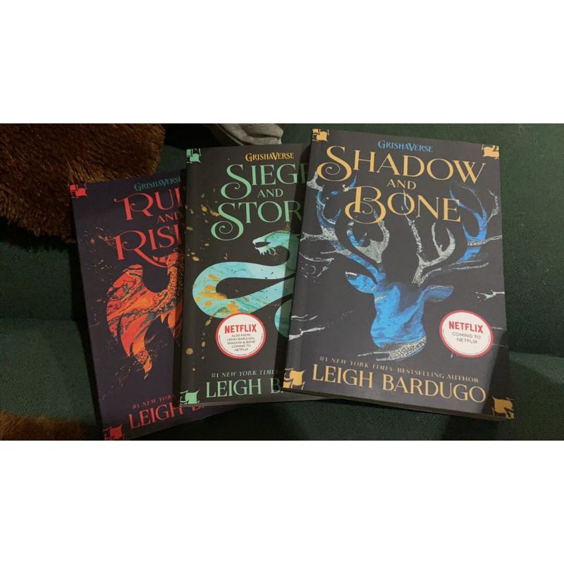 Trilogy SERIES LEIGH BARDUGO (Shadow and Bone -- Ruin and Rising -- Siege and Storm) | Shopee ...
