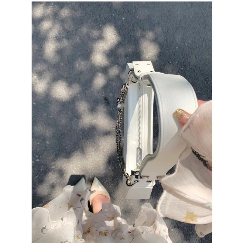 New Baguette Trendy Design Niche Female Bag Portable High-End Female ...