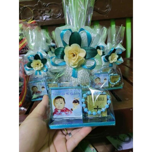 GLASS FRAME WITH MINNIE BIBLE AND ROSARY | Shopee Philippines