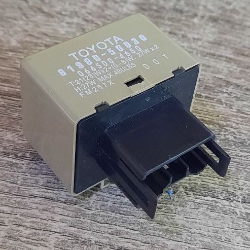 Relay Turn Signal 81980 50030 8 Pin Flasher For Toyota Lexus And Other ...