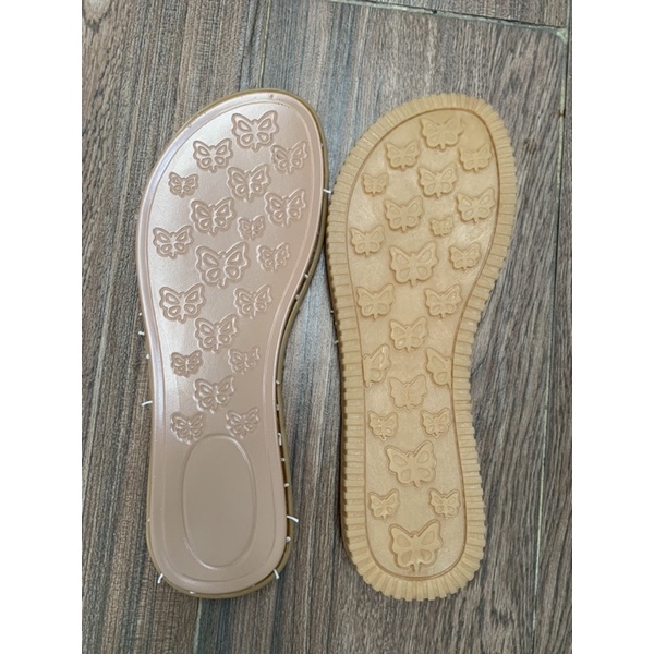 Women's form 1cm high plastic slipper sole - used for crocheting and ...