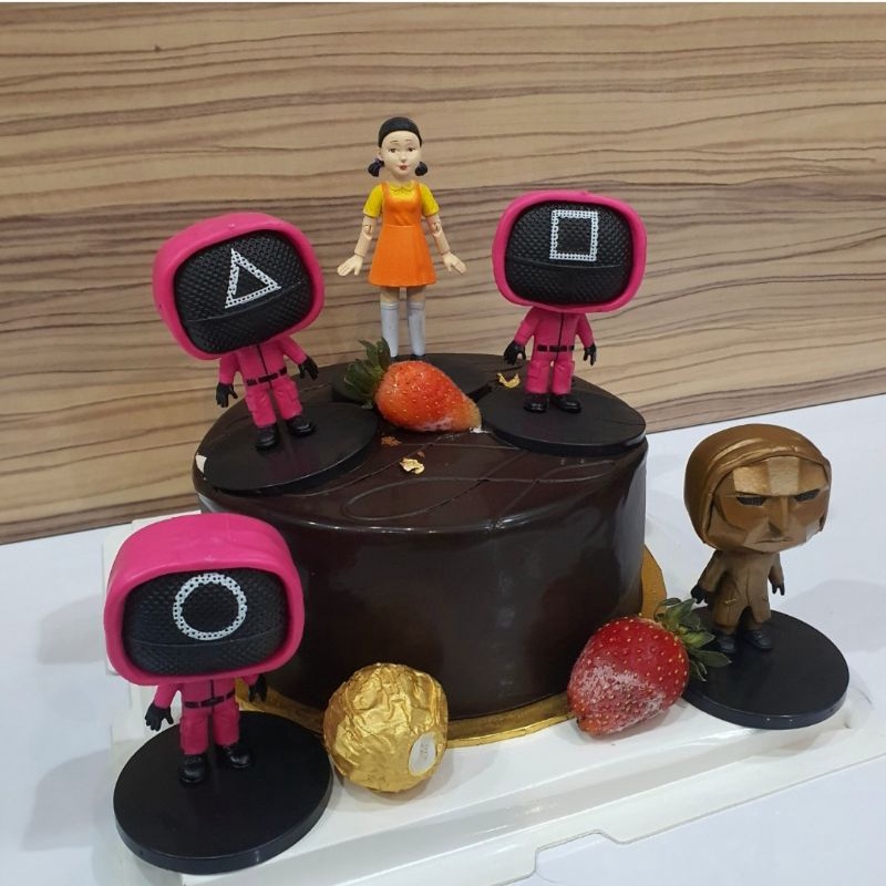 Squid game figures Birthday cake decoration squid game game topper ...