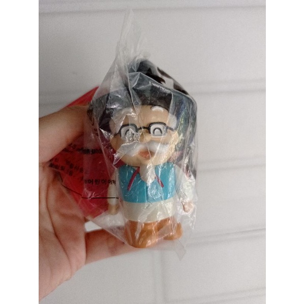 Toy figure colonel sanders around the world/Toy kfc colonel sanders ...