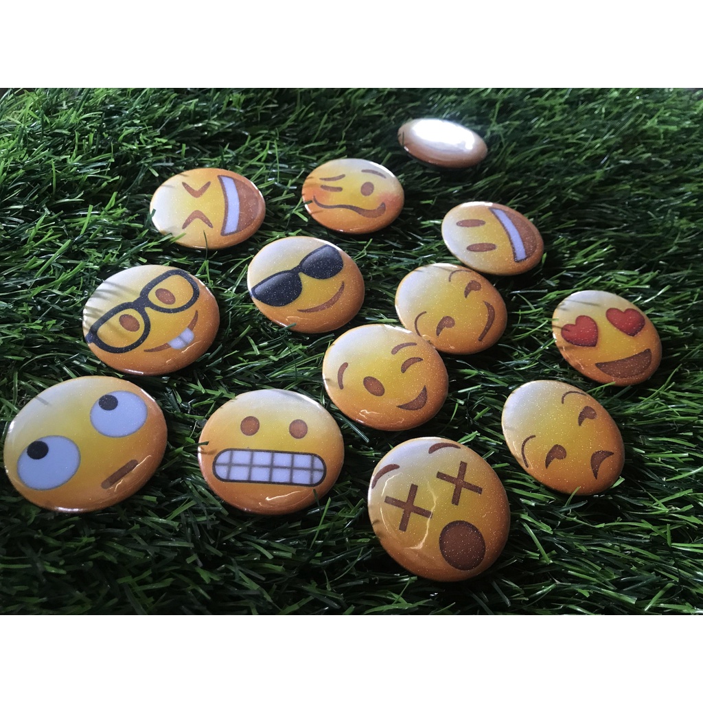 EMOJI Pin Buttons SET A 1.75" (GLITTERY effect) | Shopee Philippines