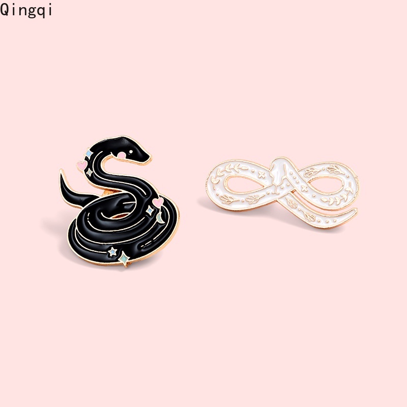 Black White Snake Enamel Pin Cartoon Animal Brooch Gothic Pin Art Snake ...