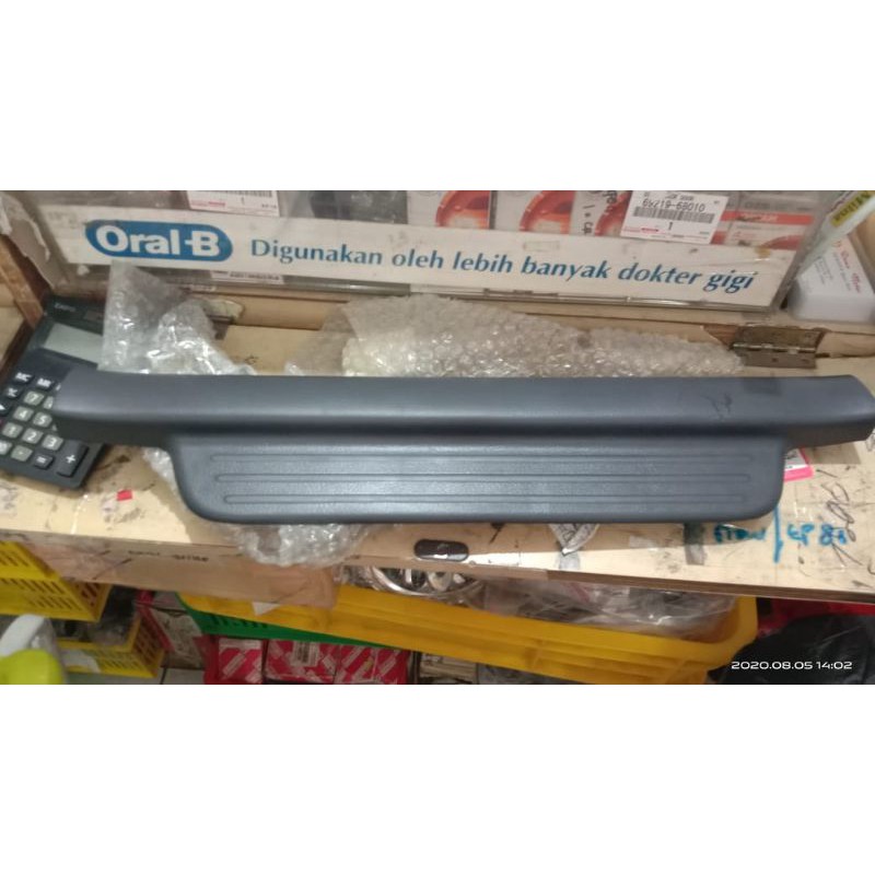 Vios gen1 front door bottom panel Scuftplate | Shopee Philippines