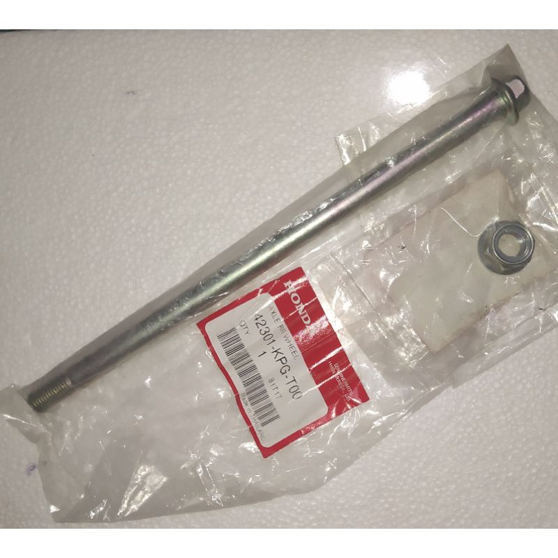 Honda genuine RR.wheel axle,lock nut ( set) for XRM 125/RS 125 | Shopee ...