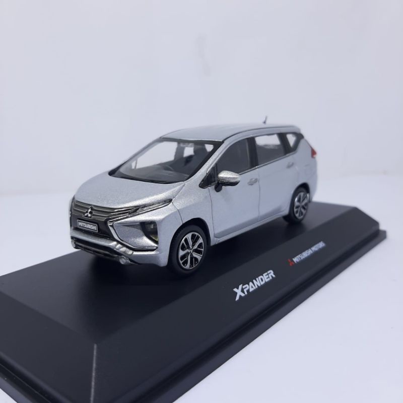 Diecast Car Xpander Miniature Mitsubishi expander 43rd Scale dealerbox ...