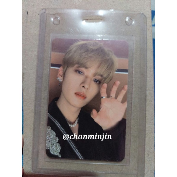 Photocard jewel lee know | Shopee Philippines