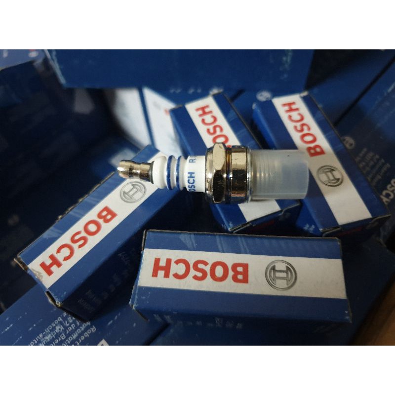 Genuine BOSCH Lawn Mower Spark Plug. Retail!! Boss Plug | Shopee ...