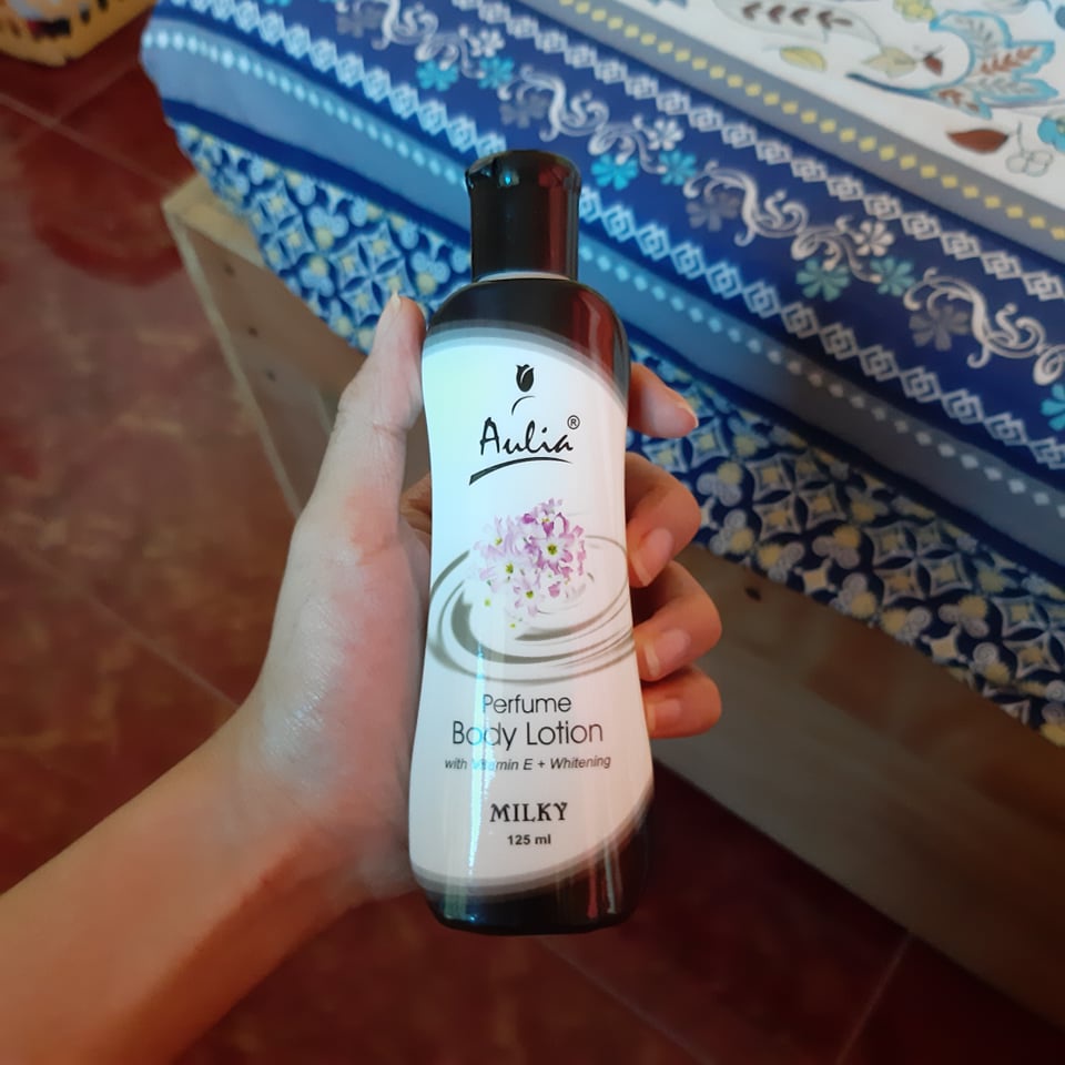 EverBilena Aulia MILKY Perfume Body Lotion with Vitamin E and Whitening ...