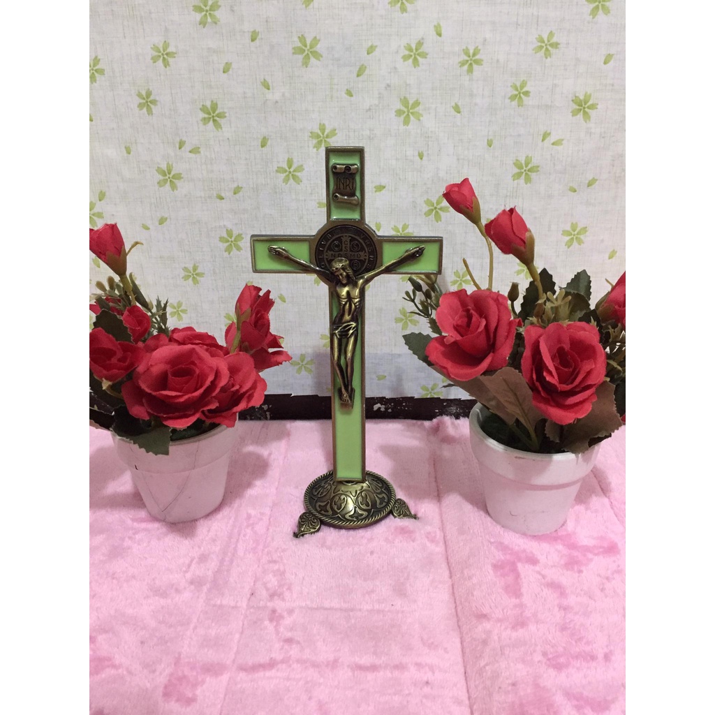 JESUS CRUCIFIX CROSS STAND 21CM | Shopee Philippines