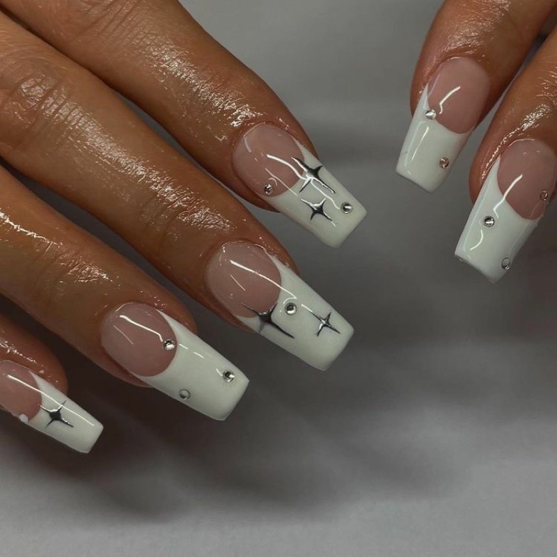 "SILVER LINING" THE CLAW BANDIT GEL FAKE NAILS PRESS ON NAILS | Shopee ...