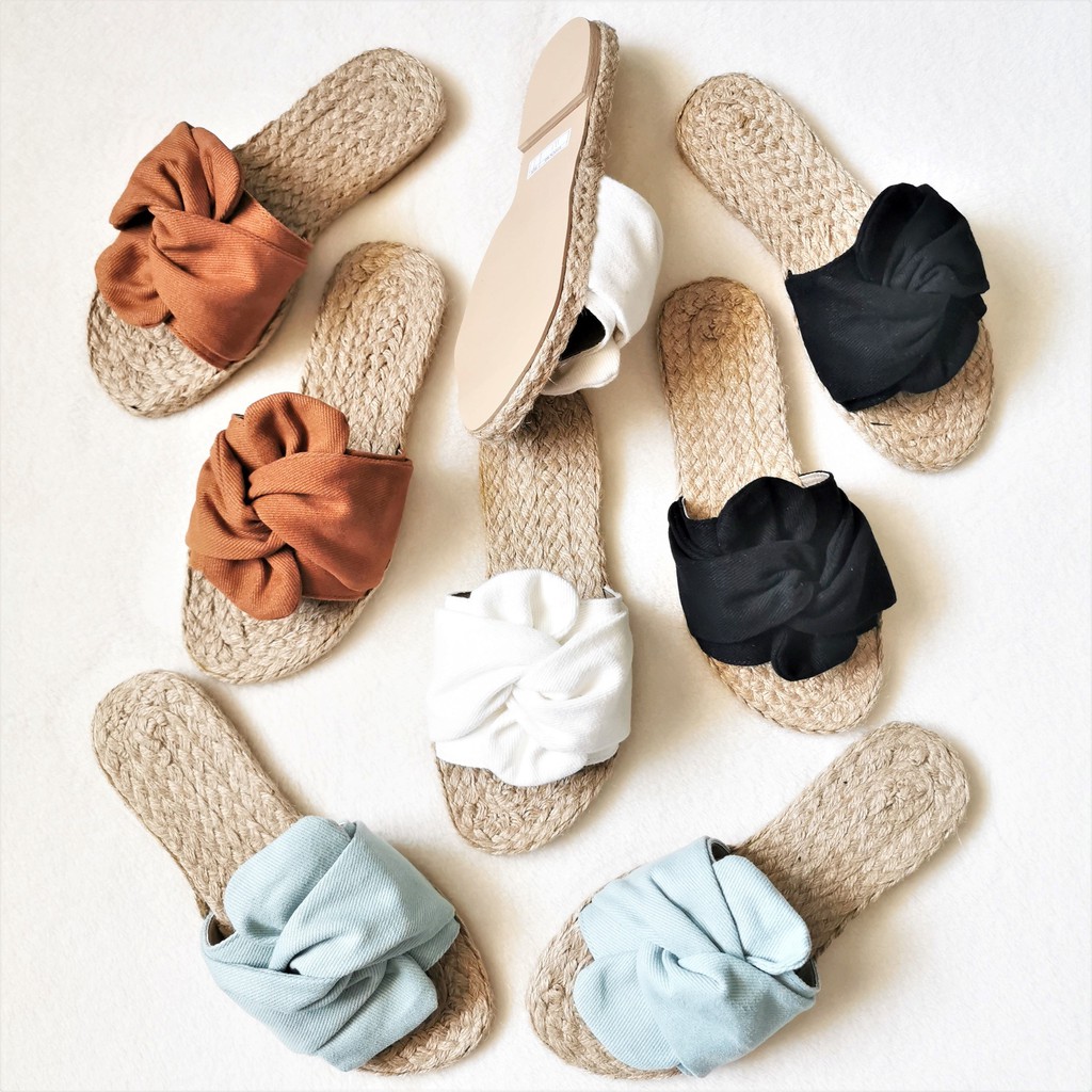 R&A111 Flat Semi-Pointed Toe with Abaca Footbed & Canvas Tie Knot Toe ...