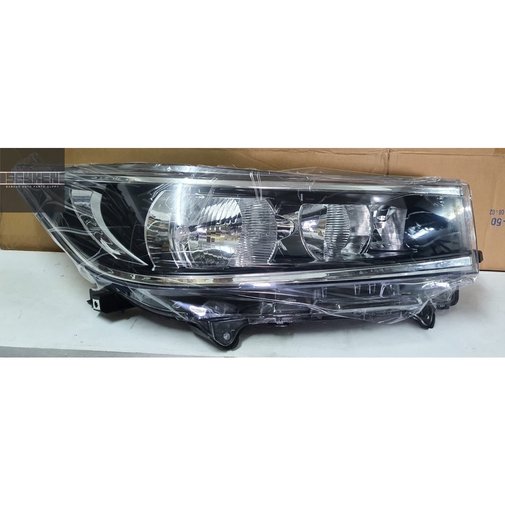 Headlight Toyota Innova 2016-2018 | Shopee Philippines