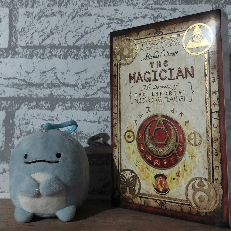 Michael Scott The Magician and Sorceress (Brandnew) | Shopee Philippines