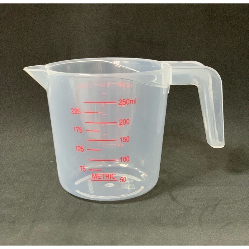 Measuring Pitchers Clear Plastic with labels 250ml 500ml 1000ml ...