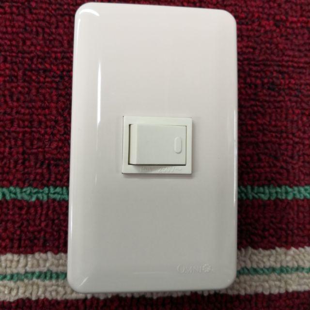 Omni Flush Type Switch w/ Plate 1, 2, 3 Gang Classic Series (1 Way ...