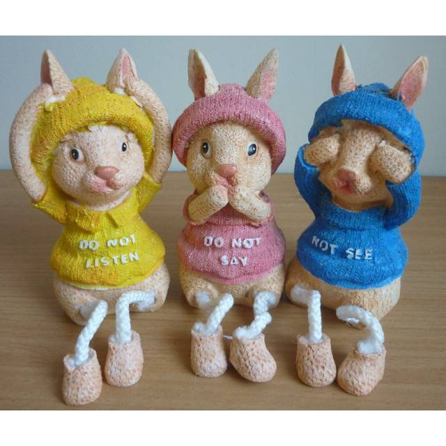 Rabbit Edge Sitting Display Statue | Shopee Philippines
