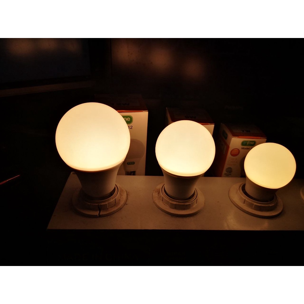 VONE Tri-Color Bulb E27 LED Light Bulb Day & Cool & Warm Light | Shopee ...
