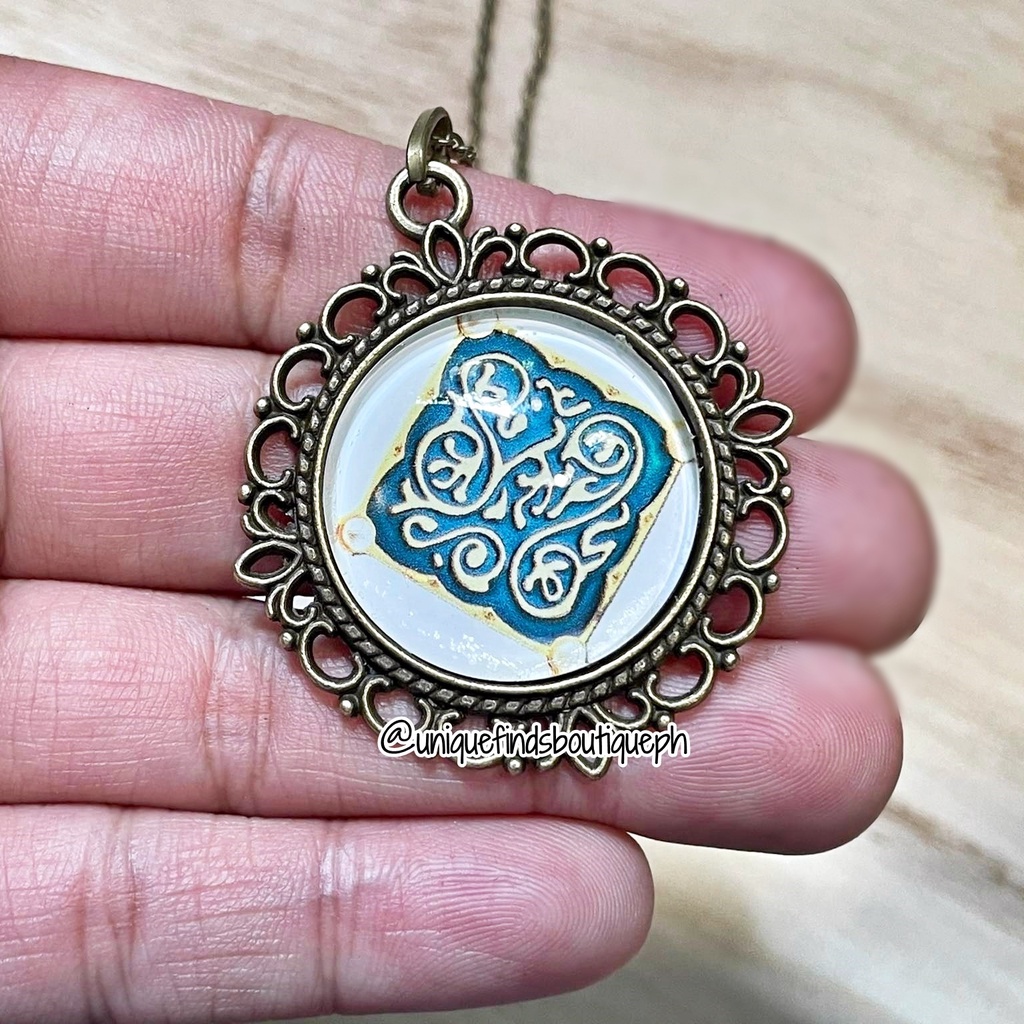 The Witcher Medallion Necklaces | Geralt Yennefer Triss | glass dome ...