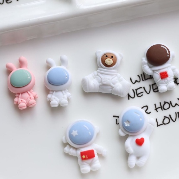 New Astronaut series Button Shoes Charm -croc /jibz /Button croc /Charm ...