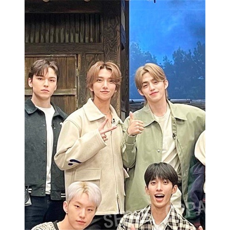 seventeen JOSHUA wear / Korea GRAVER Elbow Smile Drawing Bookle ...