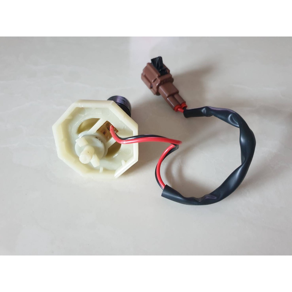 Plastic Cover For Water Trap Filter + Power Cord ISUZU D-MAX Year 2003 ...