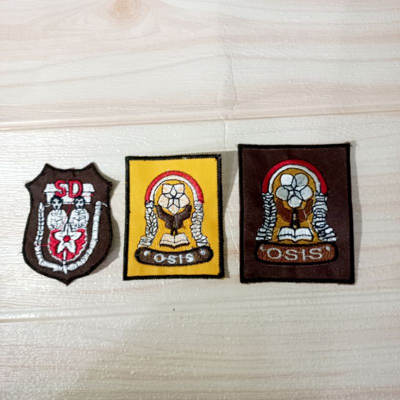 BADGE SD SMP HIGH SCHOOL EMBROIDERED EMBLEM LOGO SCHOOL BADGE | Shopee ...