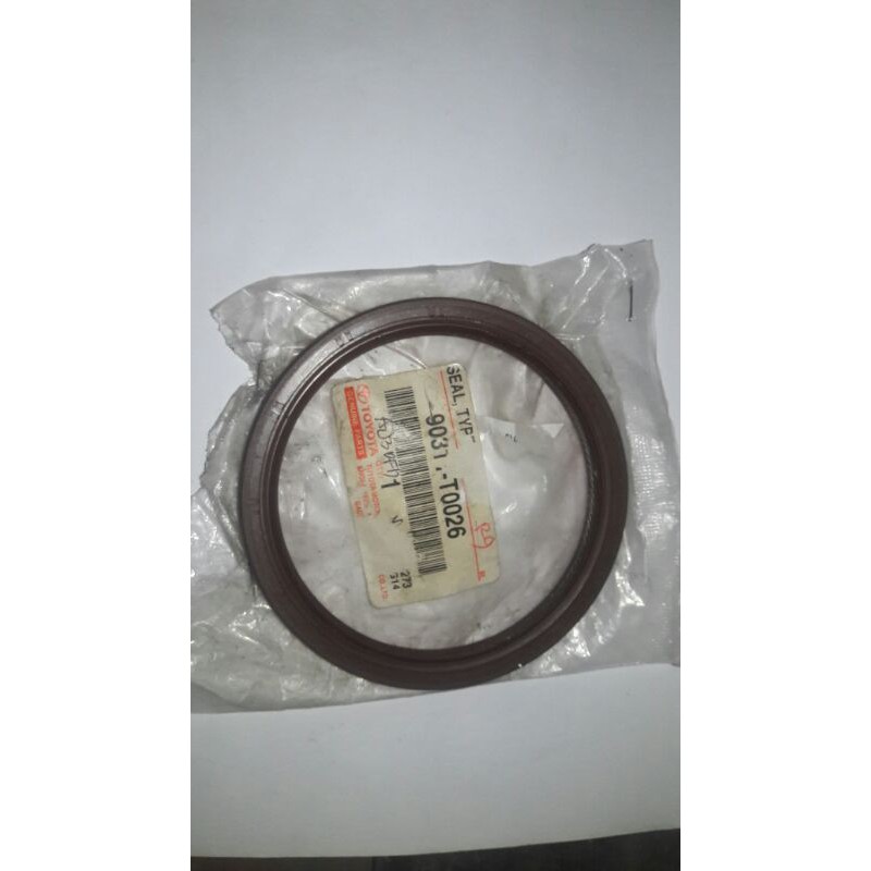 Toyota rear engine oil seal Hiace // Hilux // Fortuner | Shopee Philippines