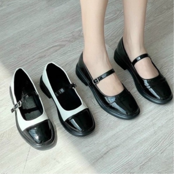 Women's doll shoes with straps, Korean style patent leather shoes ...