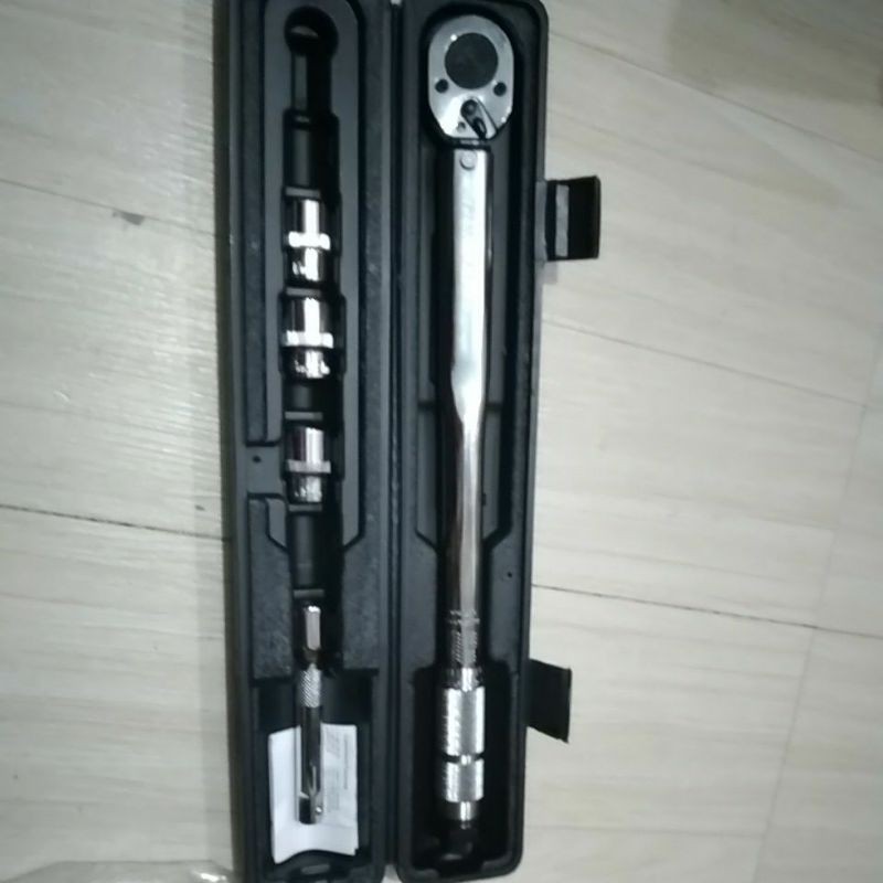 orig flyman 1/2 drive 5 in 1 torque wrench click type | Shopee Philippines
