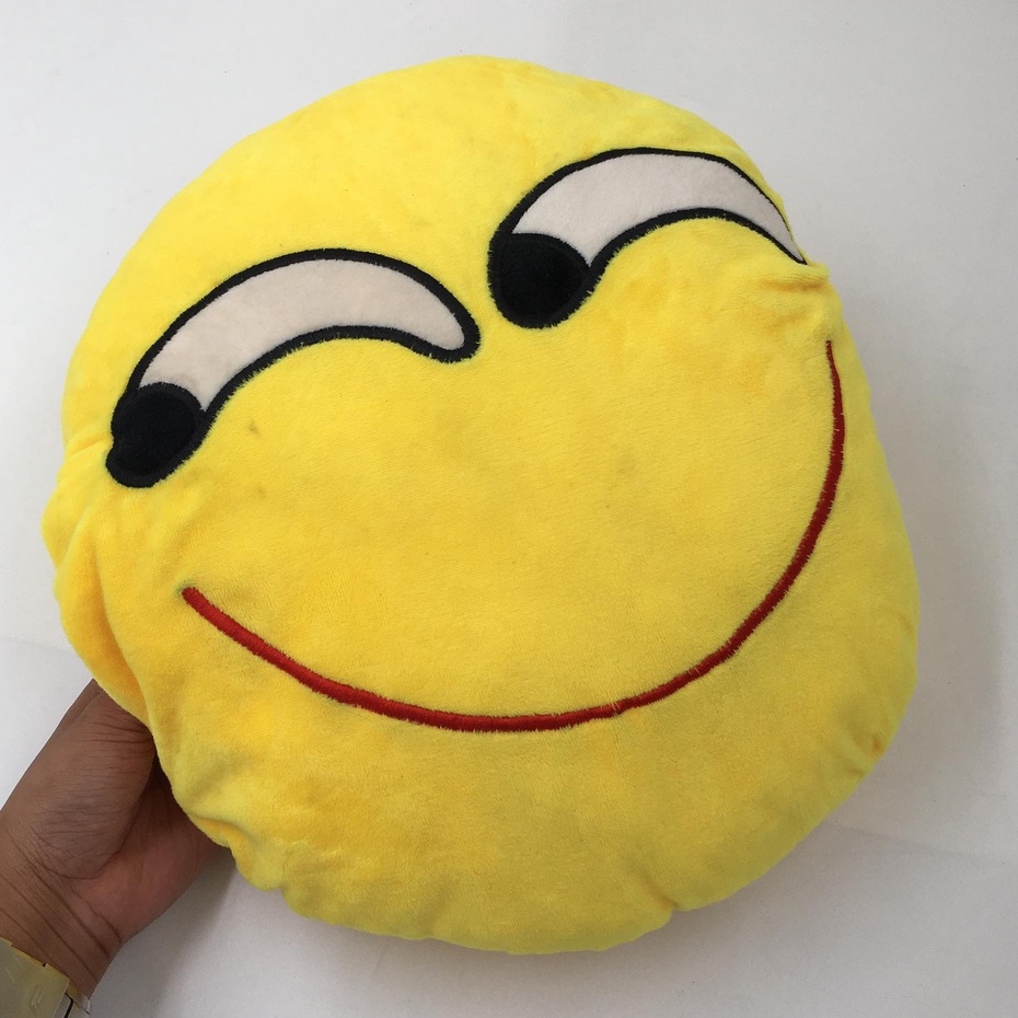 13 Inch Circle Smiley Face Design Plush Nap Arm Rest Comfortable Travel ...