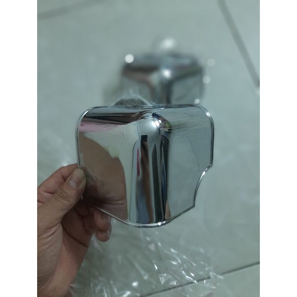 Isuzu TRUCK CORNER COVER, BOX CORNER COVER, TRUCK BOX CORNER COVER ...