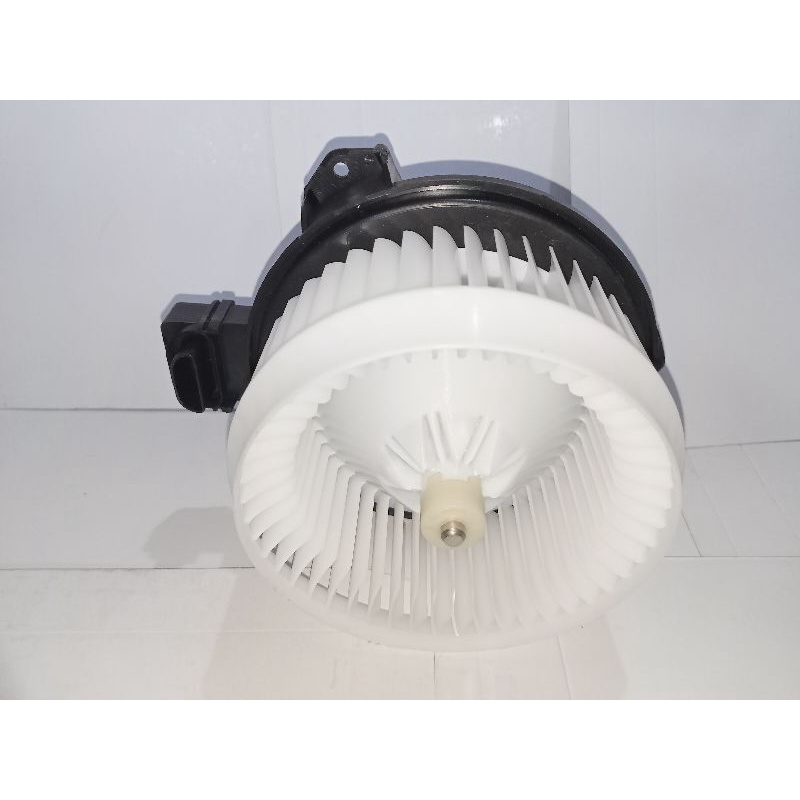 Toyota Innova, Fortuner, Hi-Lux 2016-2021 Model Blower Motor Assembly ...