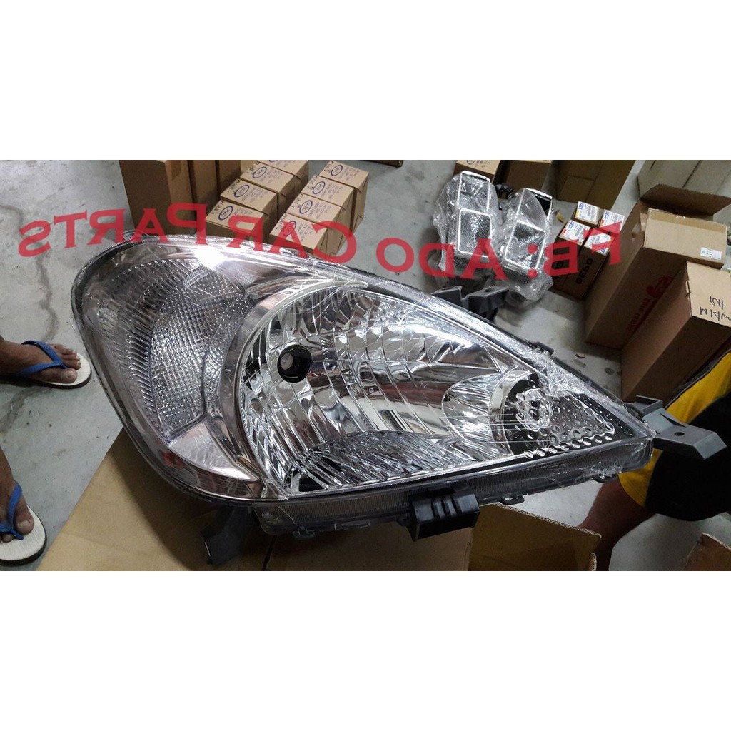 Toyota INNOVA 2004-2011 Headlamp Headlight Head lamp Head light Right ...