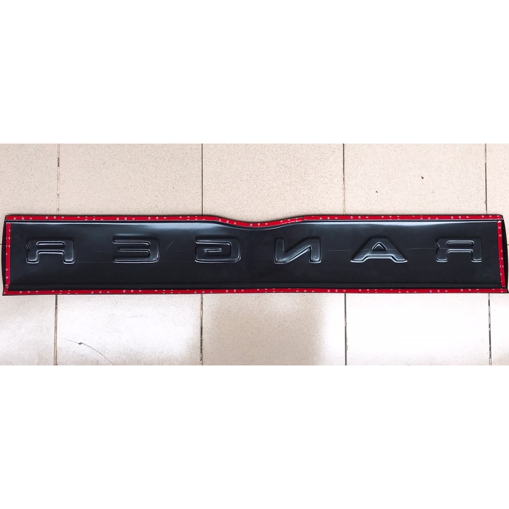 Ford Ranger black trunk lid cover on the back of Ford Ranger XLS, XLS ...