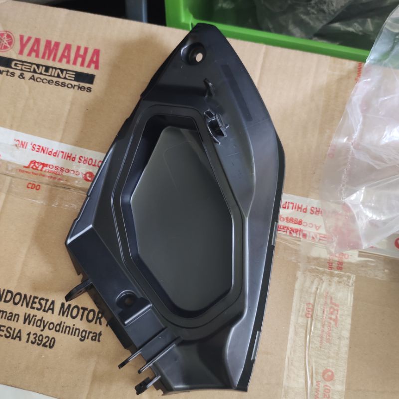 Yamaha Xmax Lid 3 Right Bulsa 100% YAMAHA GENUINE PARTS | Shopee ...