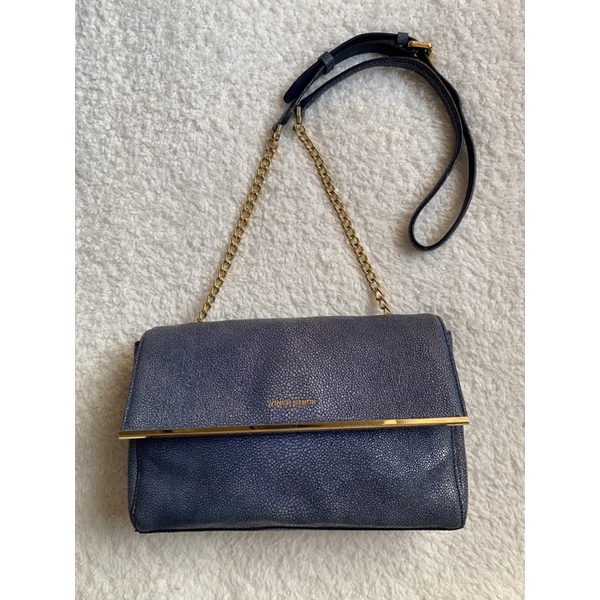 Preloved Vincis Bench Blue Patent Leather Chain Sling Bag | Shopee ...