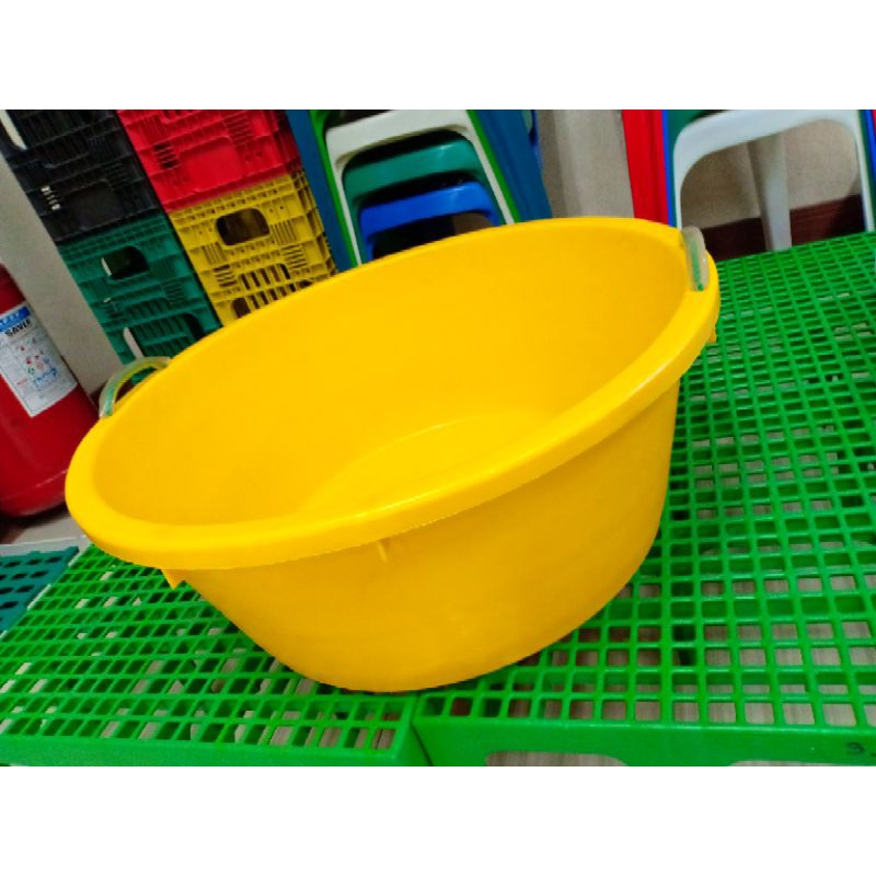 Batya 40 Liters Capacity 61.5cm L x 47cm W x 24.5cm H RANDOM COLOR wash ...