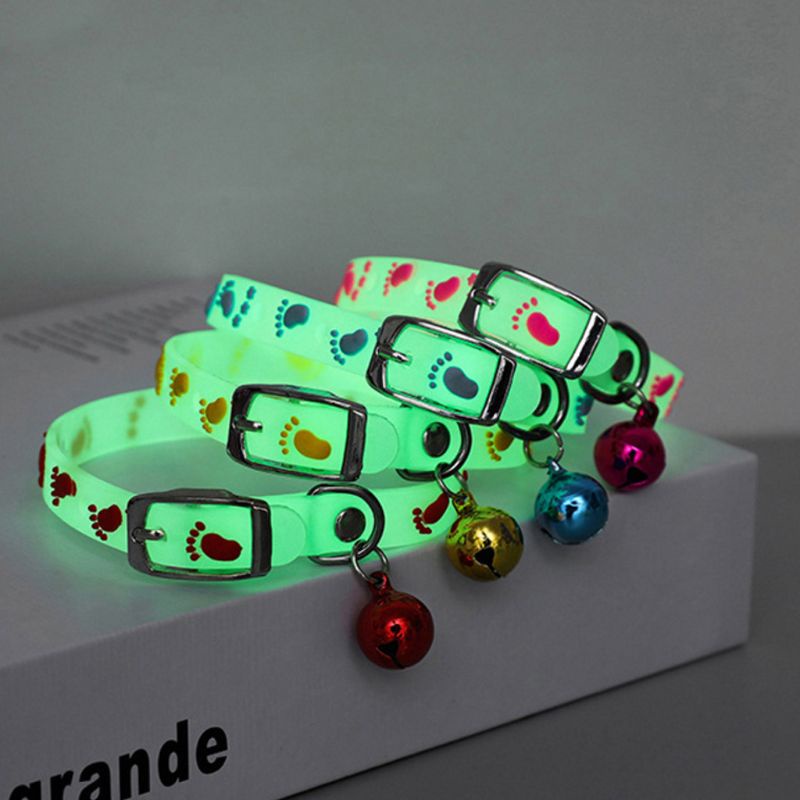 Pet Glowing Collars with Bells Glow at Night Dogs Cats Necklace Light ...