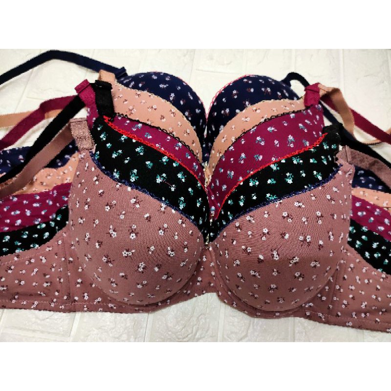 PLUS SIZE With wire triumph bra onhand sizes 40,42,44,46 cap B&C ...