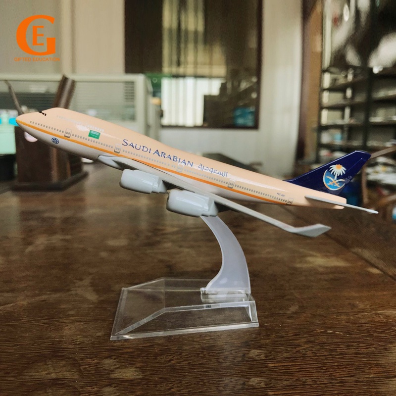 Saudi Arabian Airlines Boeing 747 Airplane Model B747 Alloy Diecast ...